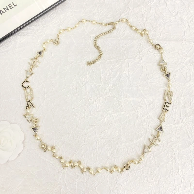 Top mirror Chanel Necklaces