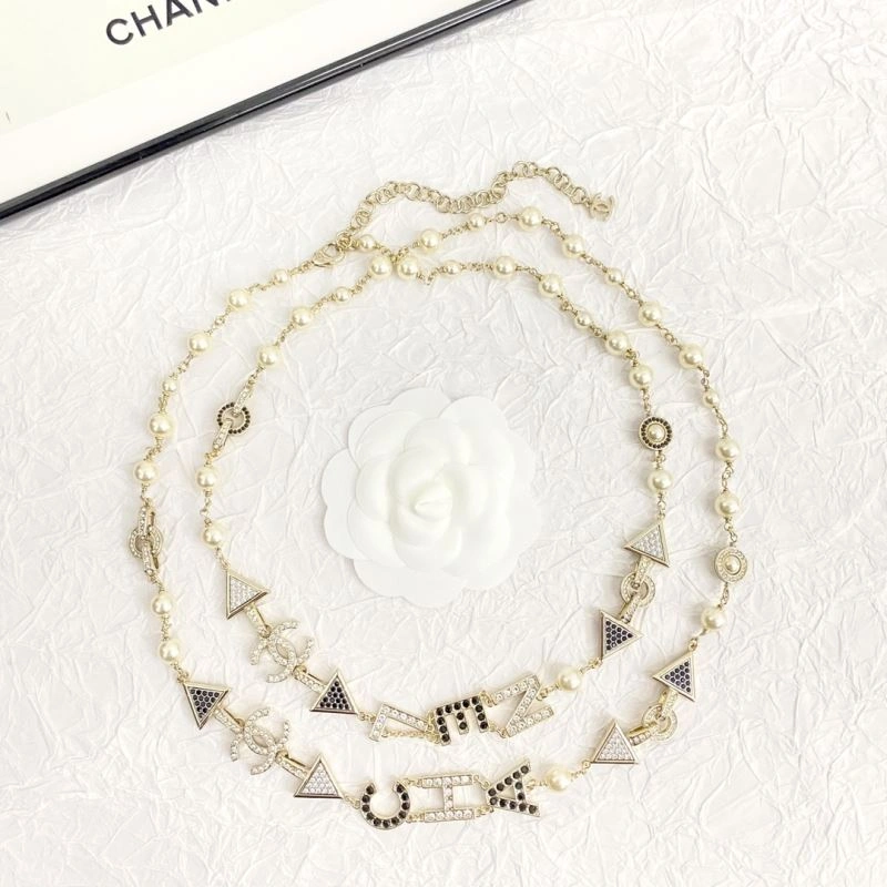 Top mirror Chanel Necklaces