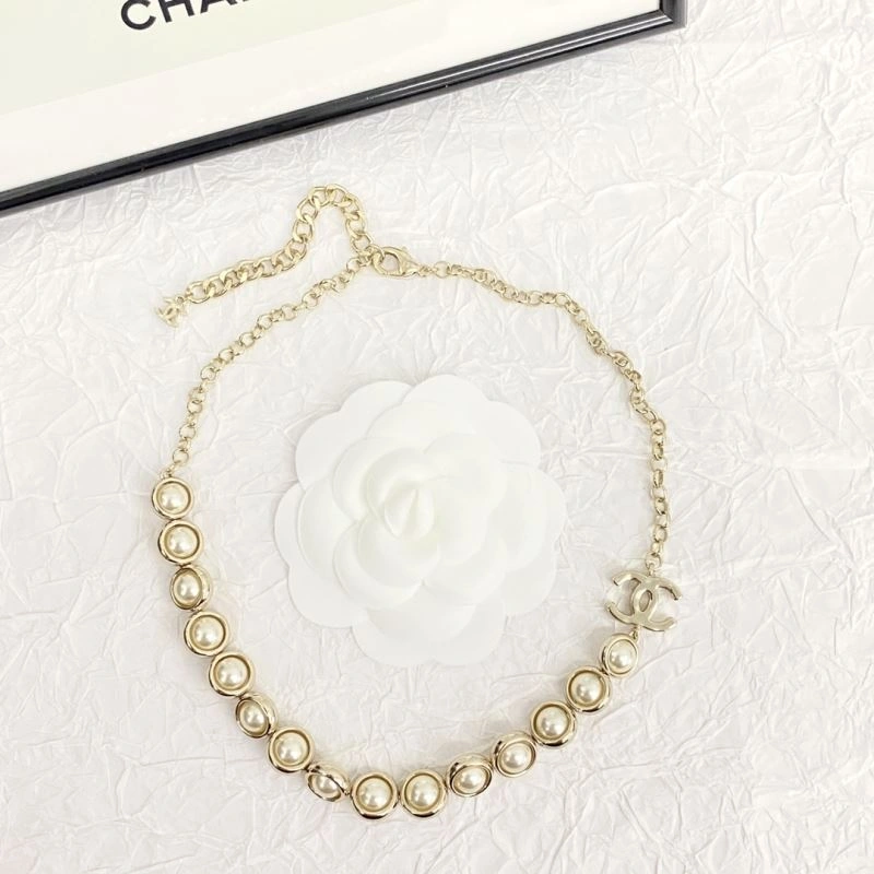 Top mirror Chanel Necklaces