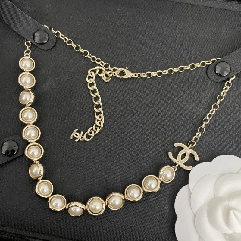 Top mirror Chanel Necklaces