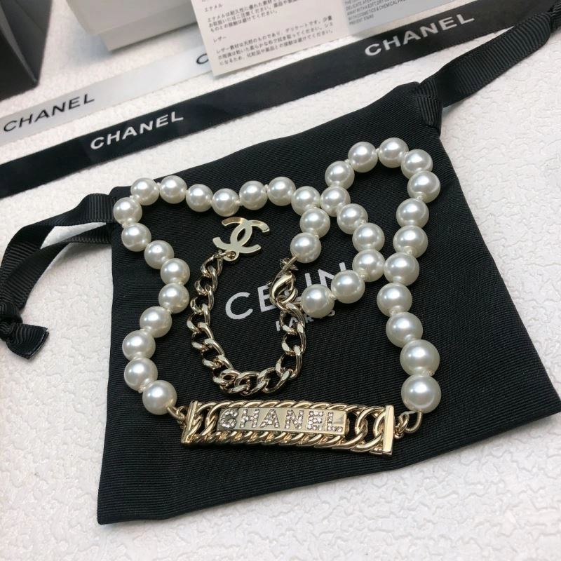 Bargain Chanel Necklaces