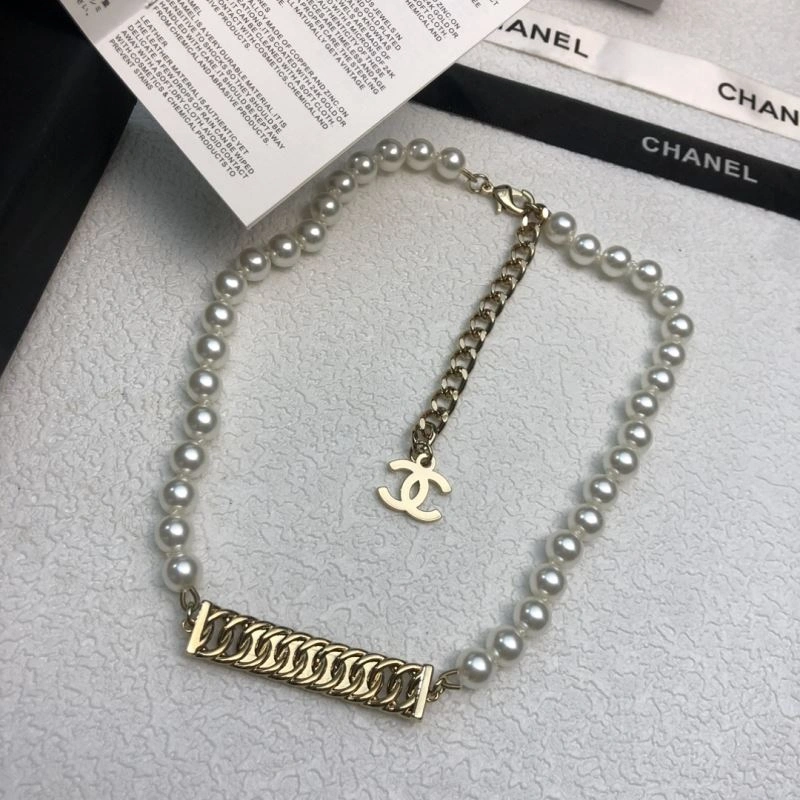 Bargain Chanel Necklaces