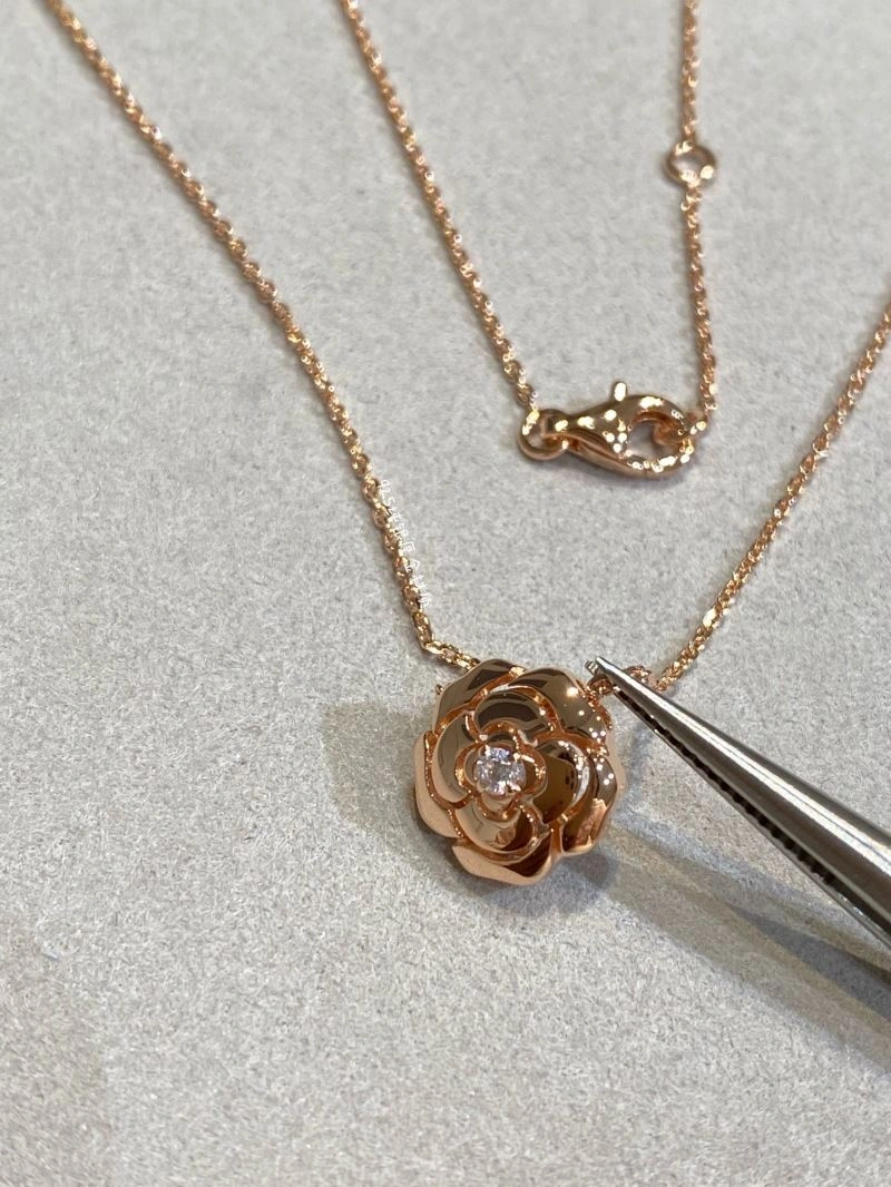 Discounted Chanel Necklaces