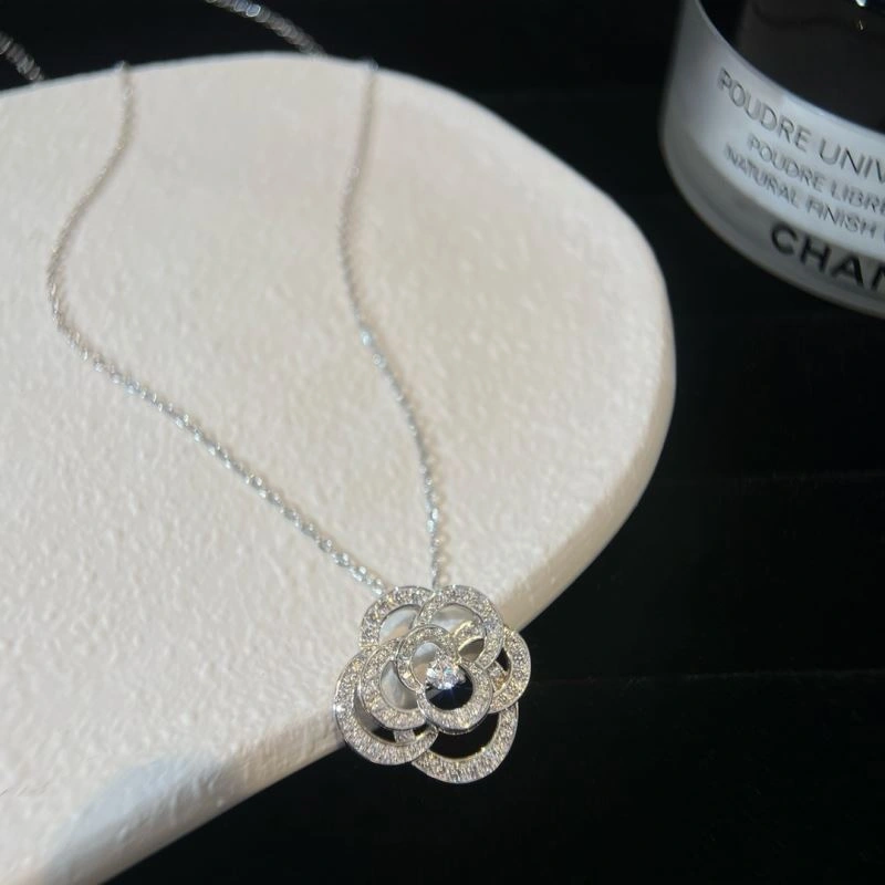 Inexpensive Chanel Necklaces