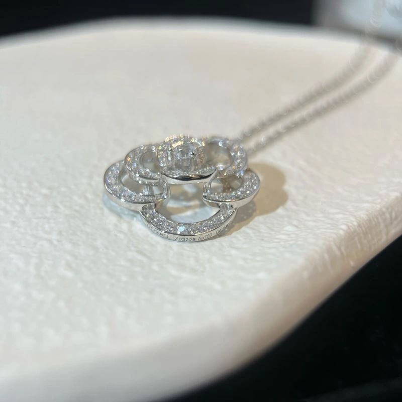 Inexpensive Chanel Necklaces