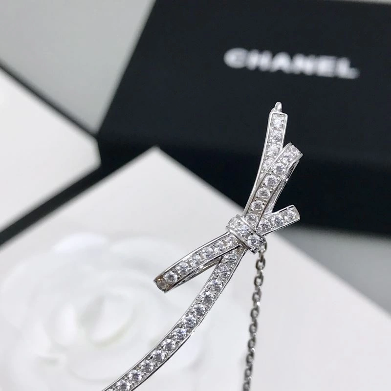 Official Chanel Necklaces