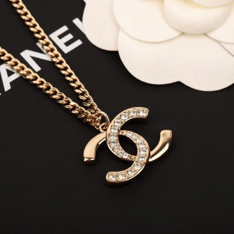 Bargain Chanel Necklaces
