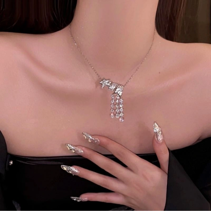 Cut-rate Chanel Necklaces