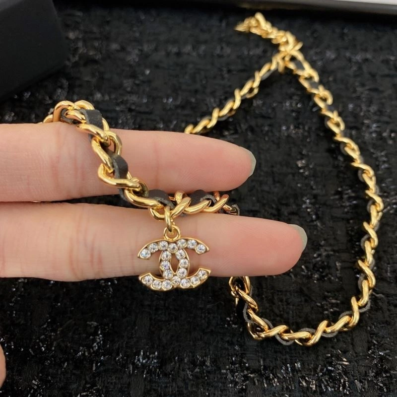 Top match Chanel Necklaces