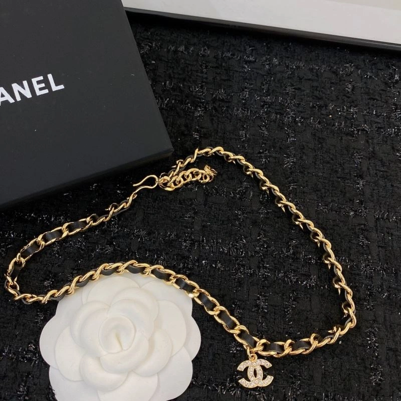 Top match Chanel Necklaces