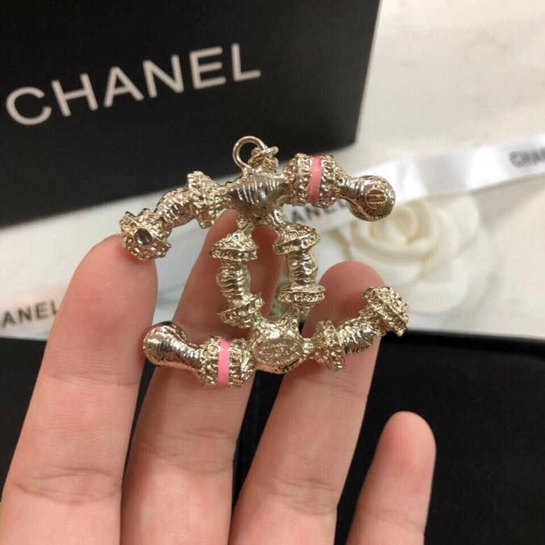 Cut-rate Chanel Necklaces