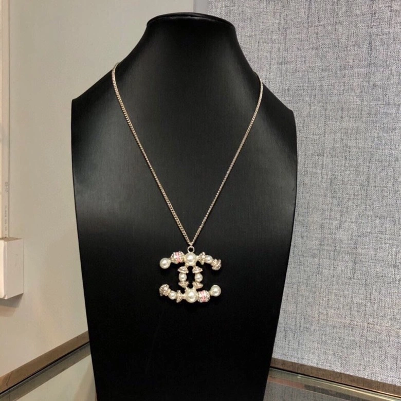 Cut-rate Chanel Necklaces