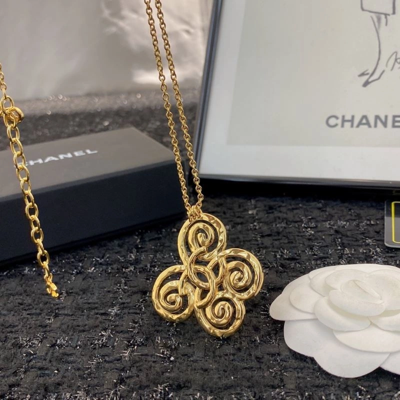 Value-priced Chanel Necklaces