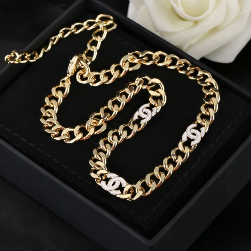 Low-cost Chanel Necklaces