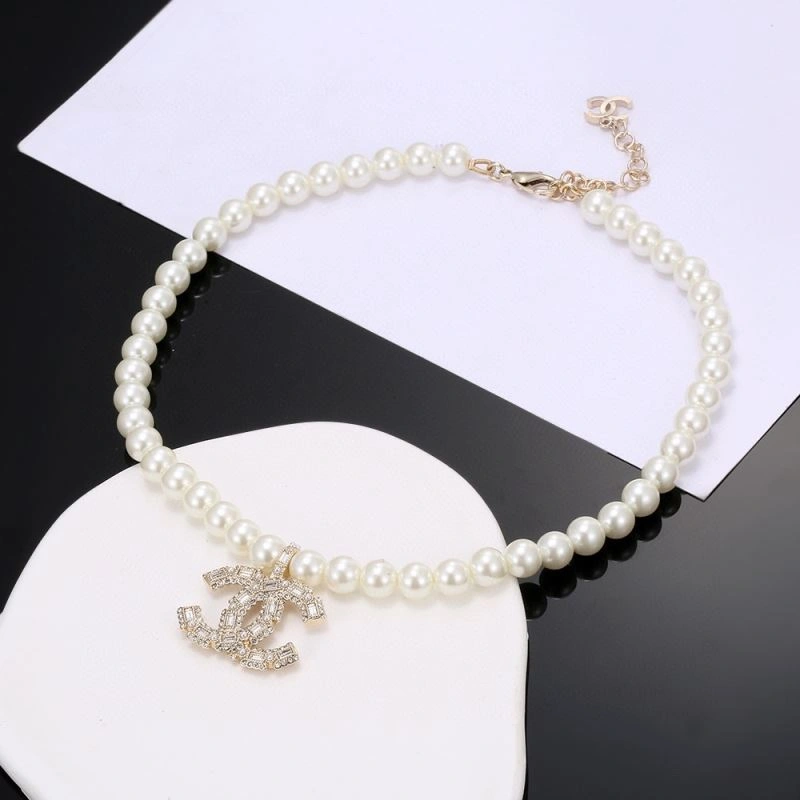 Accurate model Chanel Necklaces