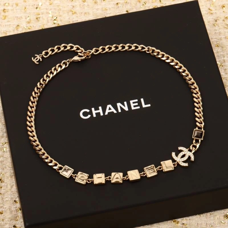 Top match Chanel Necklaces