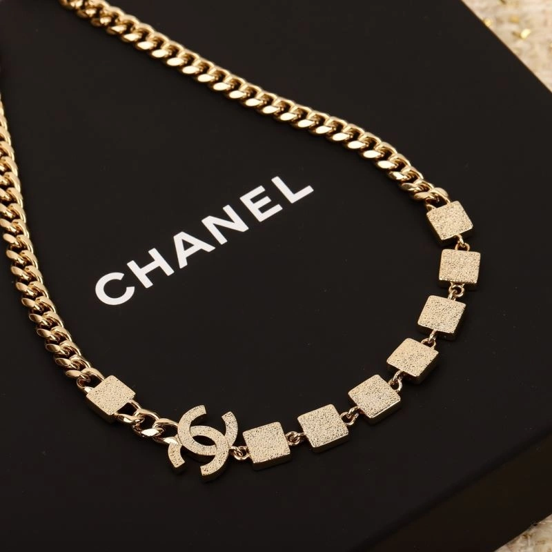 Top match Chanel Necklaces