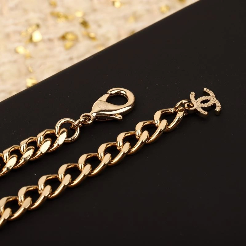 Top match Chanel Necklaces