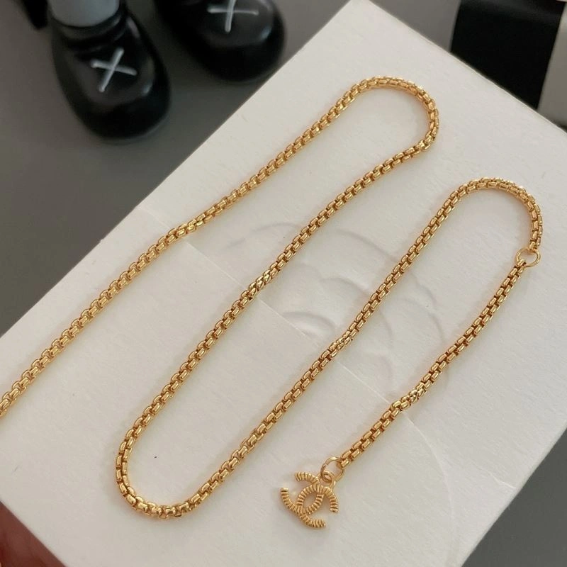 Bargain Chanel Necklaces