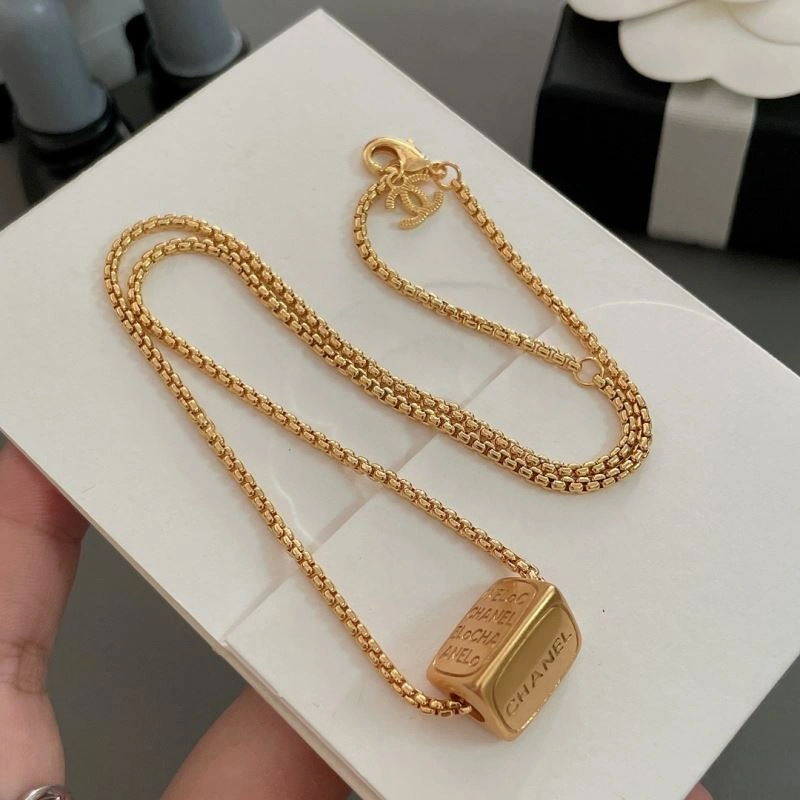 Bargain Chanel Necklaces