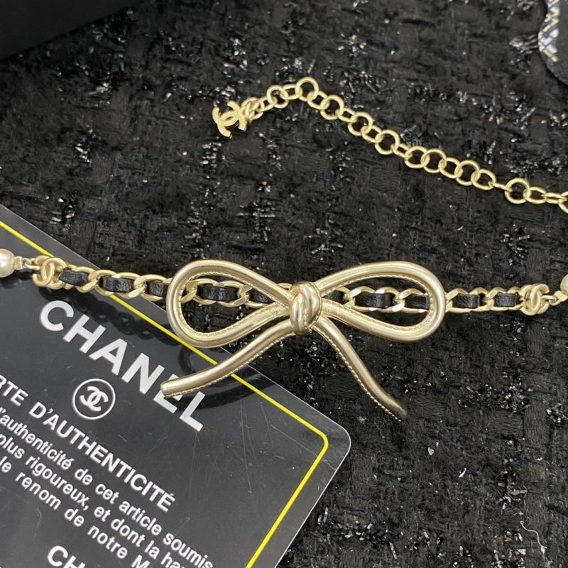 Top mirror Chanel Necklaces