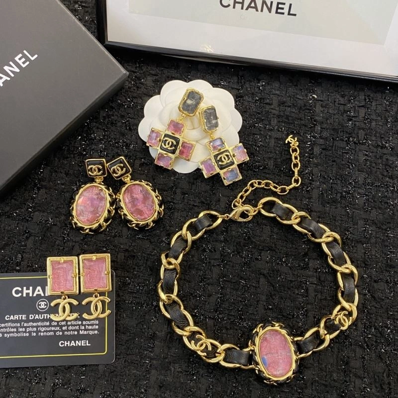 Original Chanel Necklaces