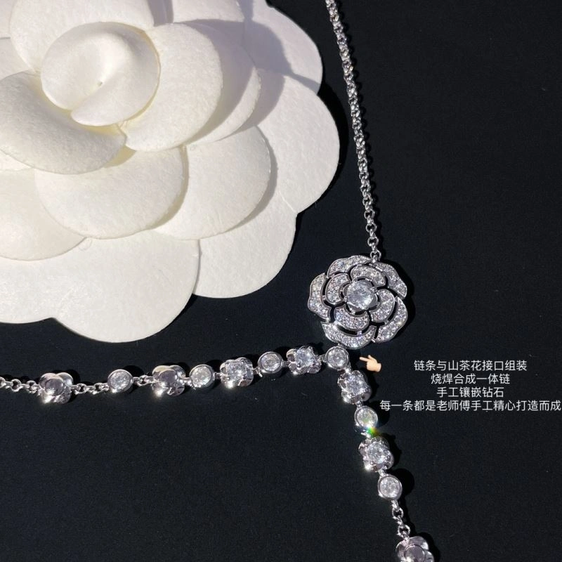 Bargain Chanel Necklaces