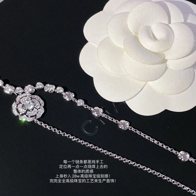 Bargain Chanel Necklaces