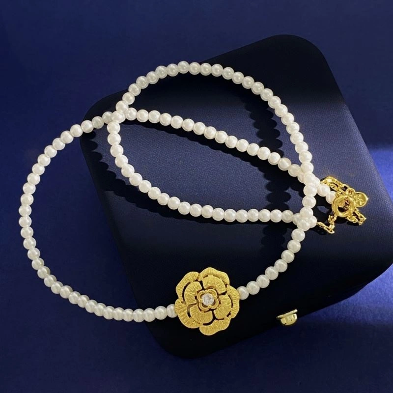 Cut-rate Chanel Necklaces
