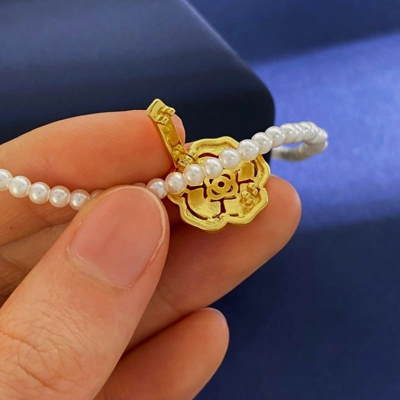 Cut-rate Chanel Necklaces