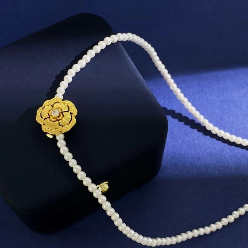 Cut-rate Chanel Necklaces
