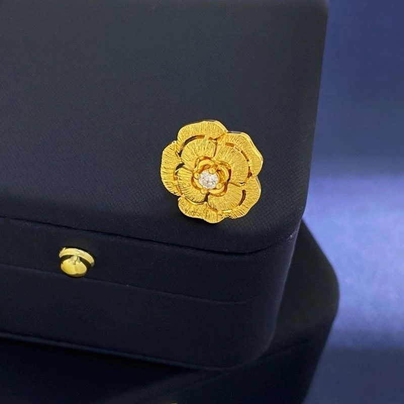 Cut-rate Chanel Necklaces