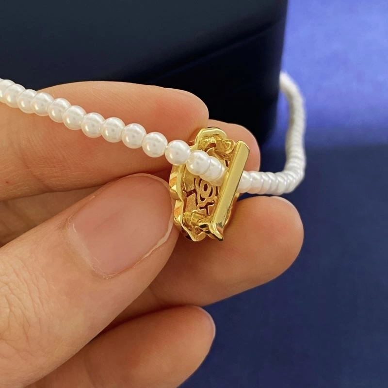 Cut-rate Chanel Necklaces