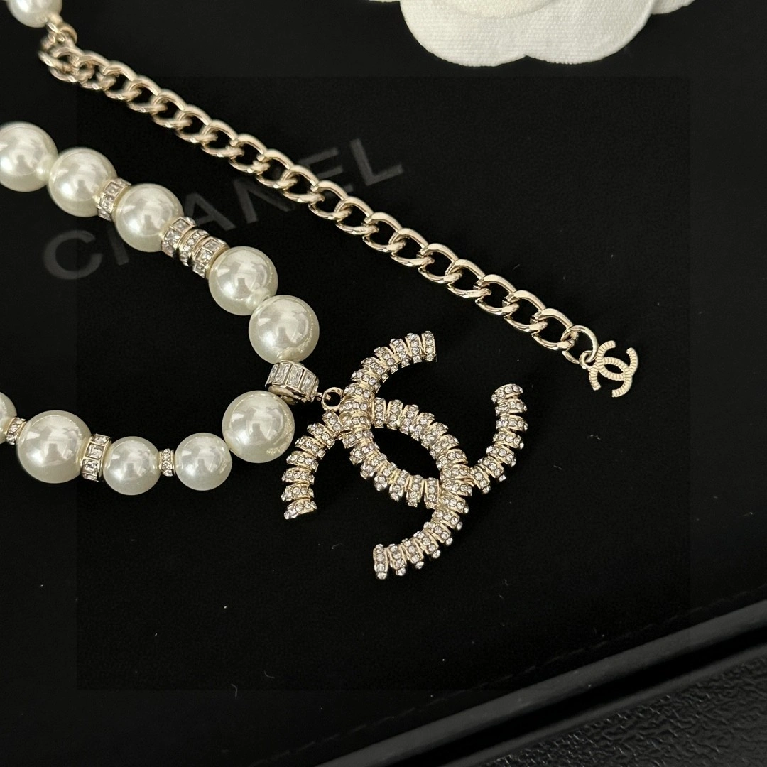 Top match Chanel Necklaces
