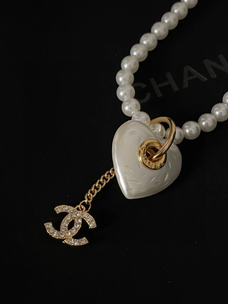 Cut-rate Chanel Necklaces