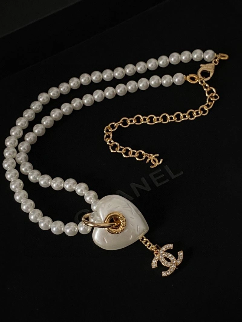 Cut-rate Chanel Necklaces