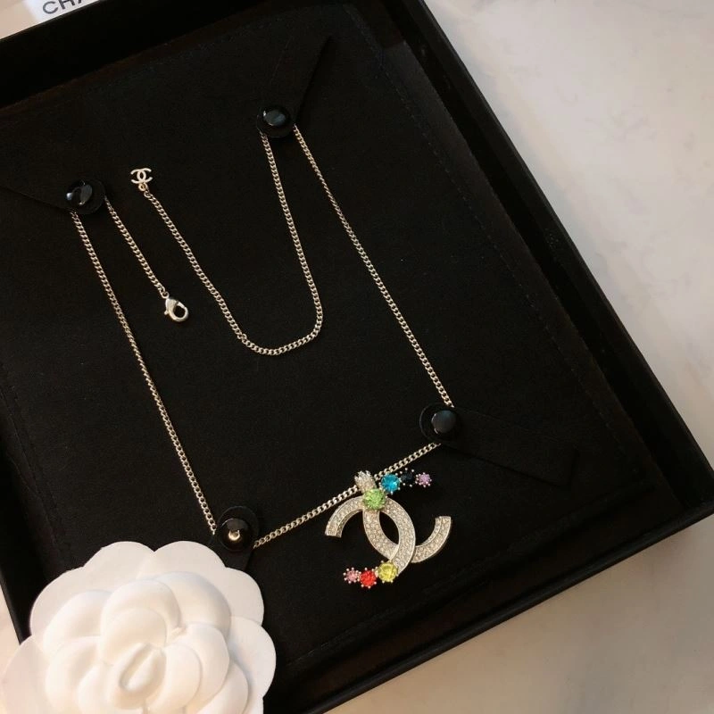 Top match Chanel Necklaces