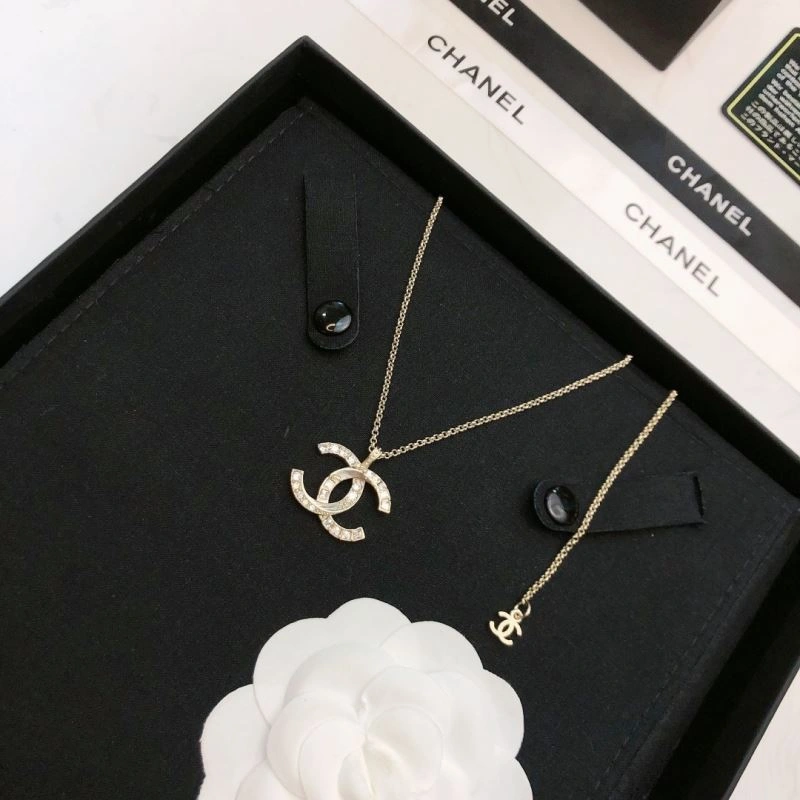 1:1 copy Chanel Necklaces