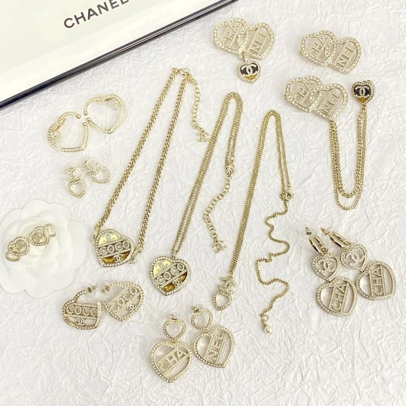 Discounted Chanel Necklaces