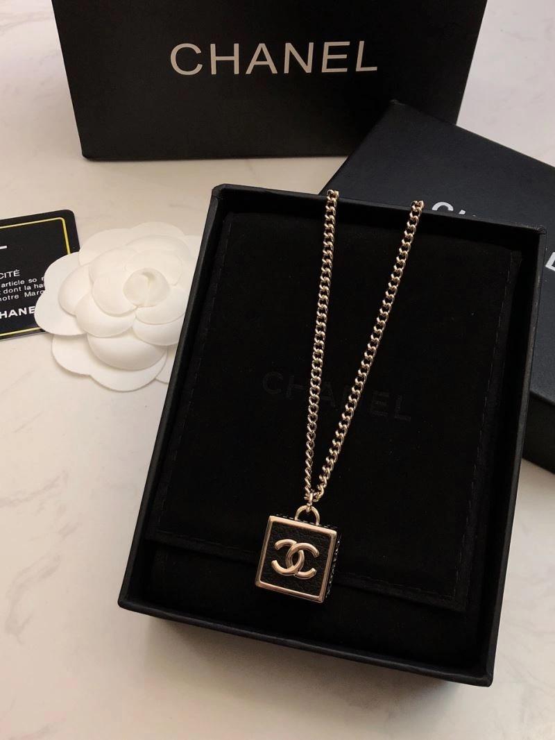 Real Chanel Necklaces