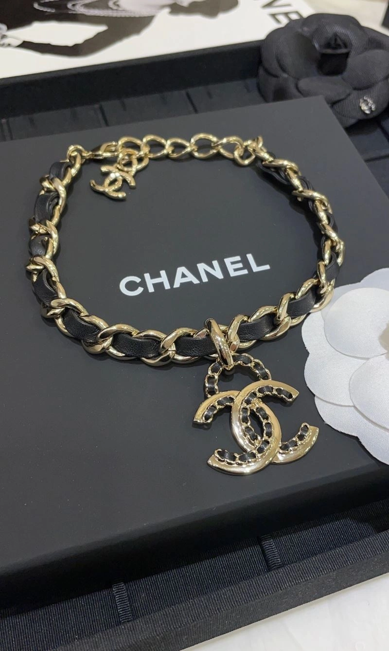 Top match Chanel Necklaces