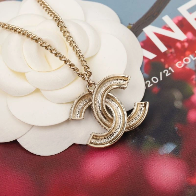 Low-cost Chanel Necklaces