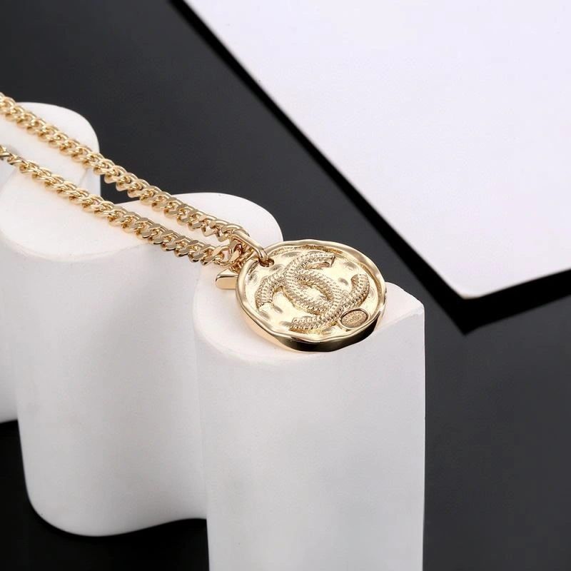 Accurate model Chanel Necklaces