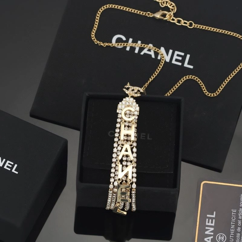 Bargain Chanel Necklaces