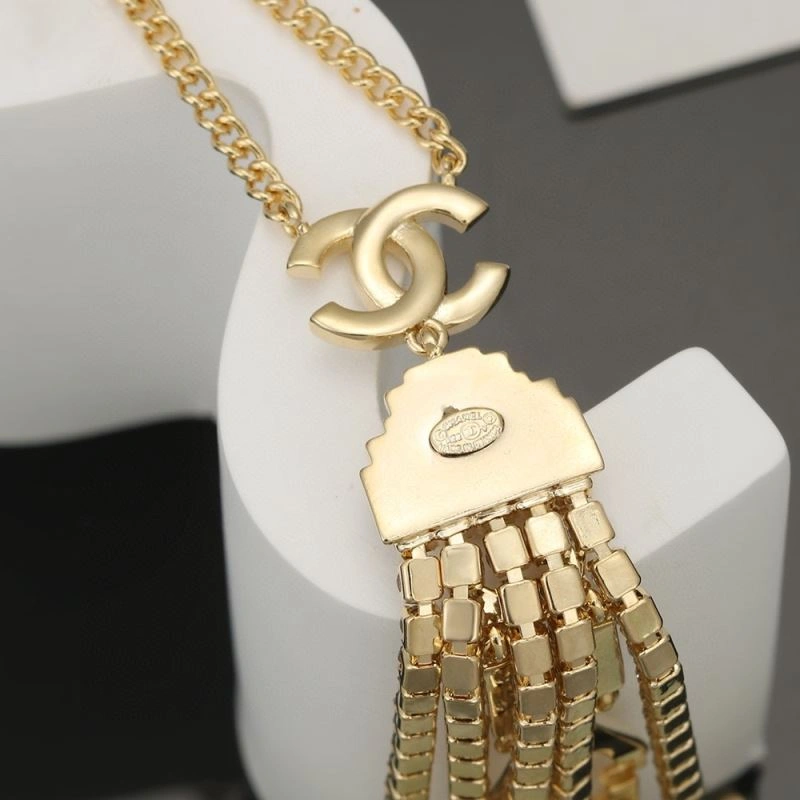 Bargain Chanel Necklaces