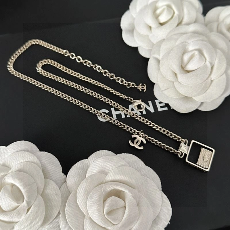 Accurate model Chanel Necklaces
