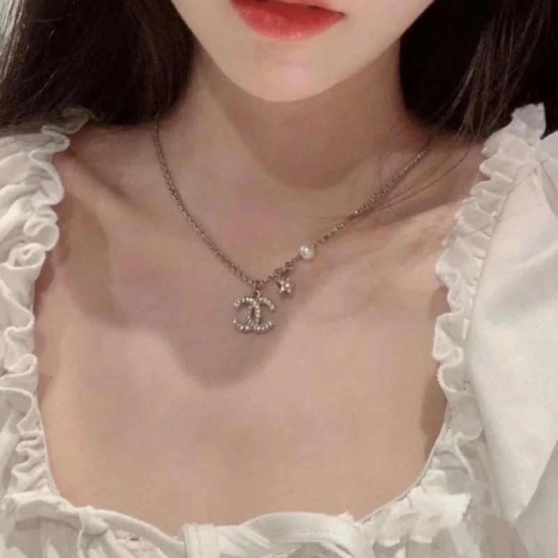 Exact replica Chanel Necklaces