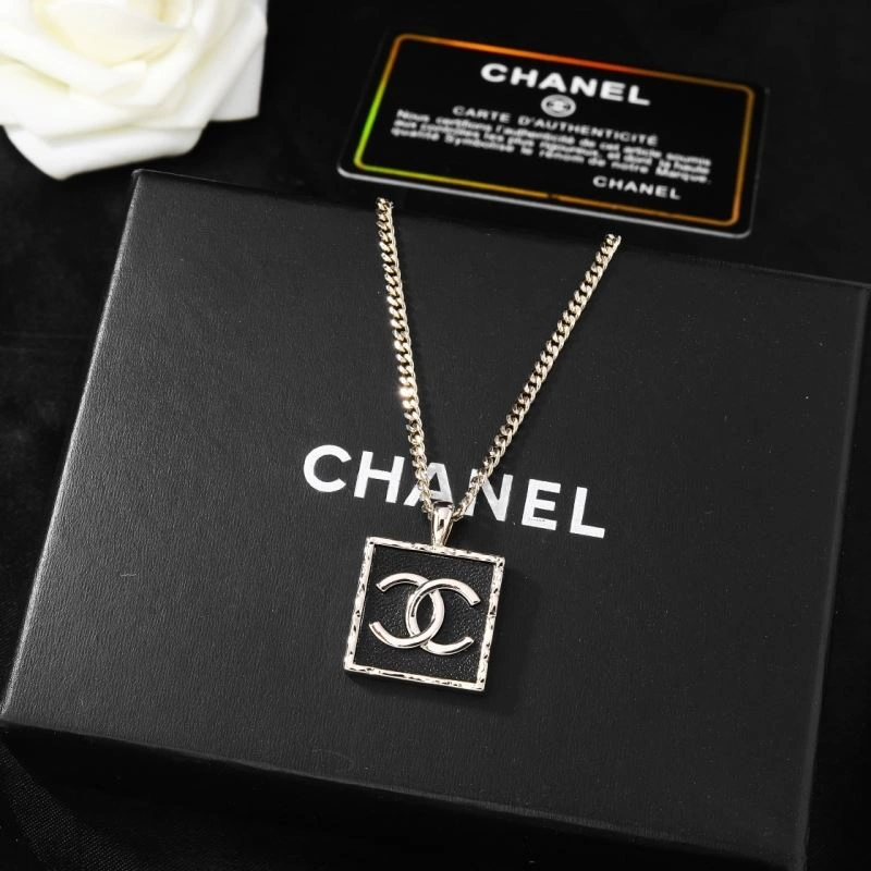 Precise copy Chanel Necklaces