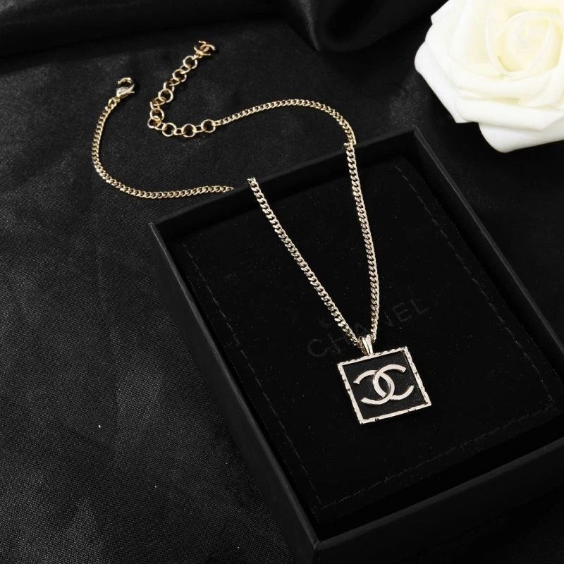 Precise copy Chanel Necklaces