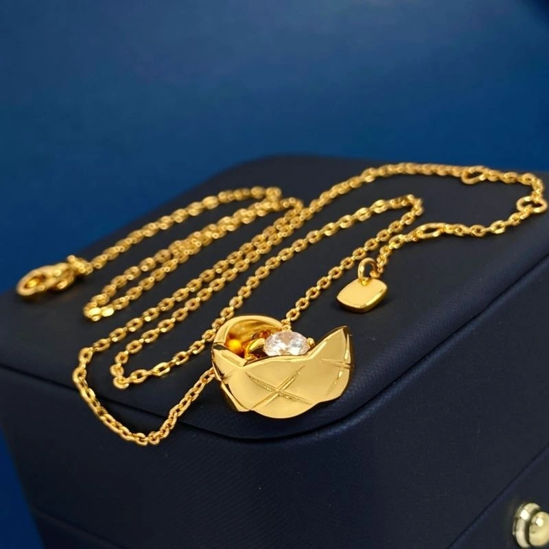 Discounted Chanel Necklaces